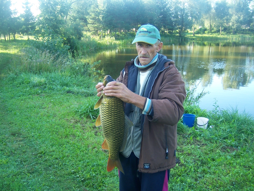 Carp, 9lb 14oz , cought at 07/16/2006 - information about the catch ...